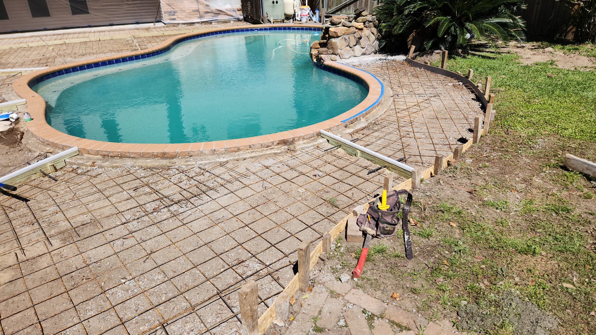 Concrete Pool Deck Replacement in the Westbank area